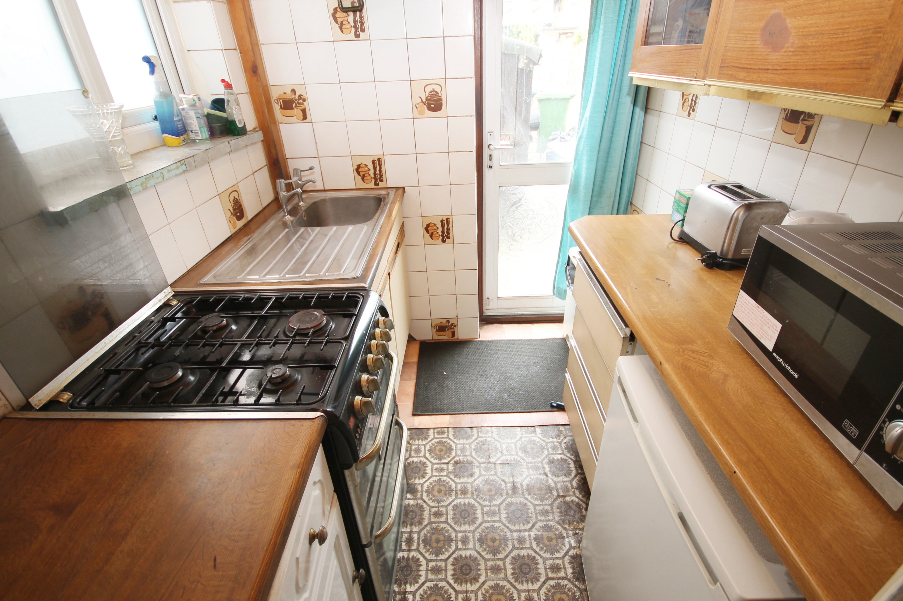 Chalfont Avenue, Wembley - Brian Cox